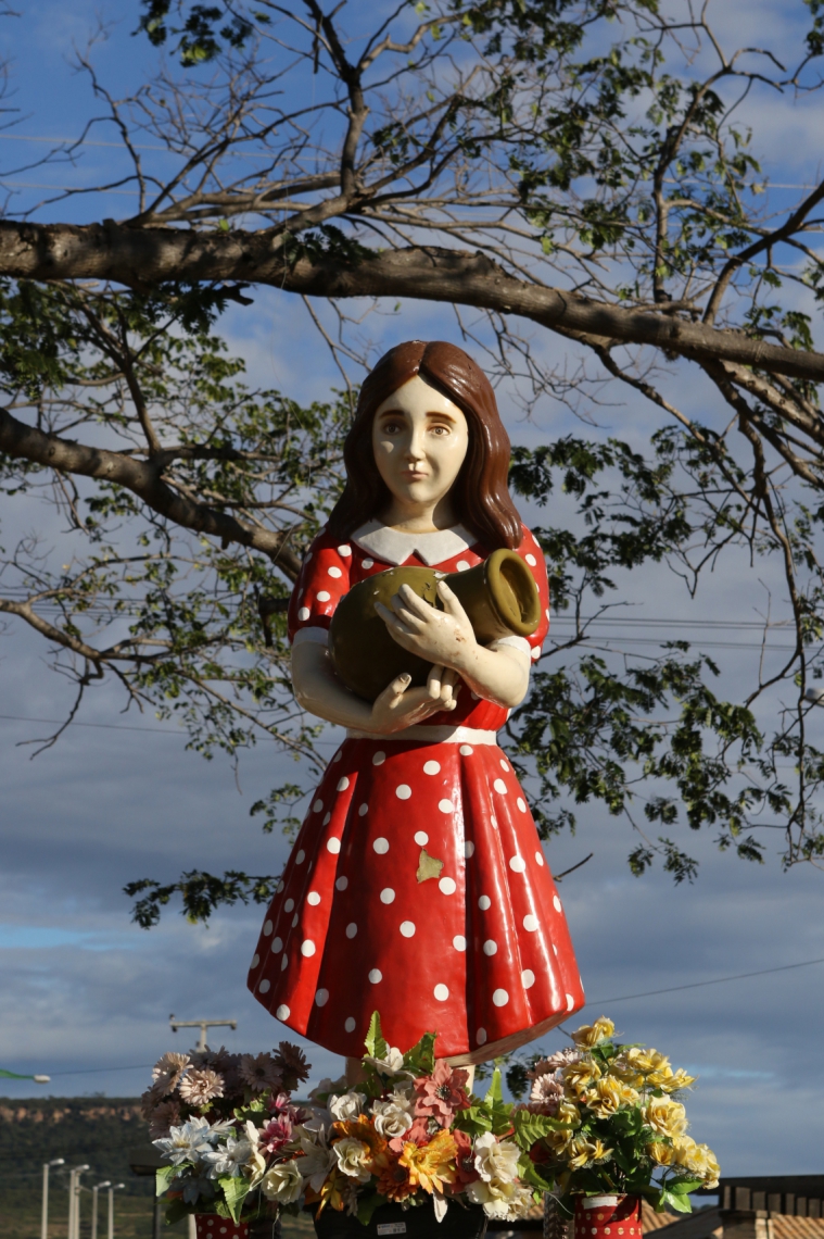 Papa Francisco reconhece martírio da Menina Benigna | CIDADES | OPOVO+