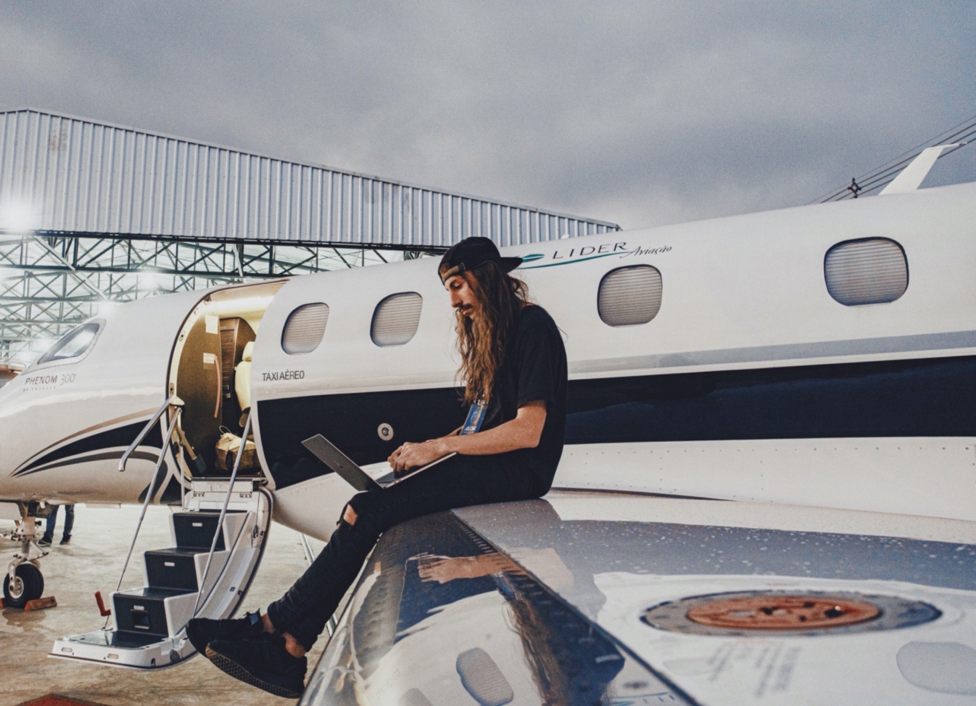 Indicado ao Festival de Cannes, Gabriel Twardowski investe em ...