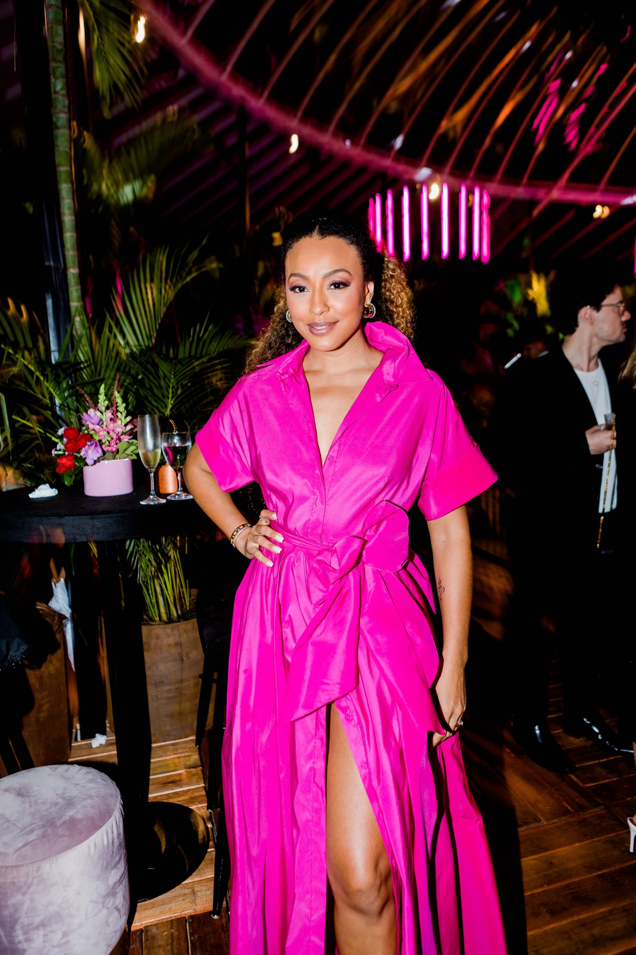 No picadeiro do circo Brasil, só tem palhaços e contorcionistas ...