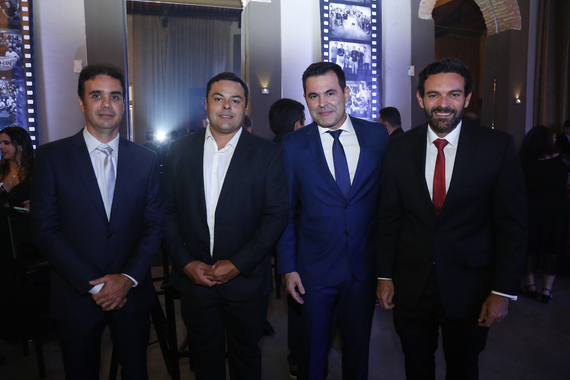 Troquei o Carnaval por uma geladeira, não recomendo! | Clóvis Holanda ...