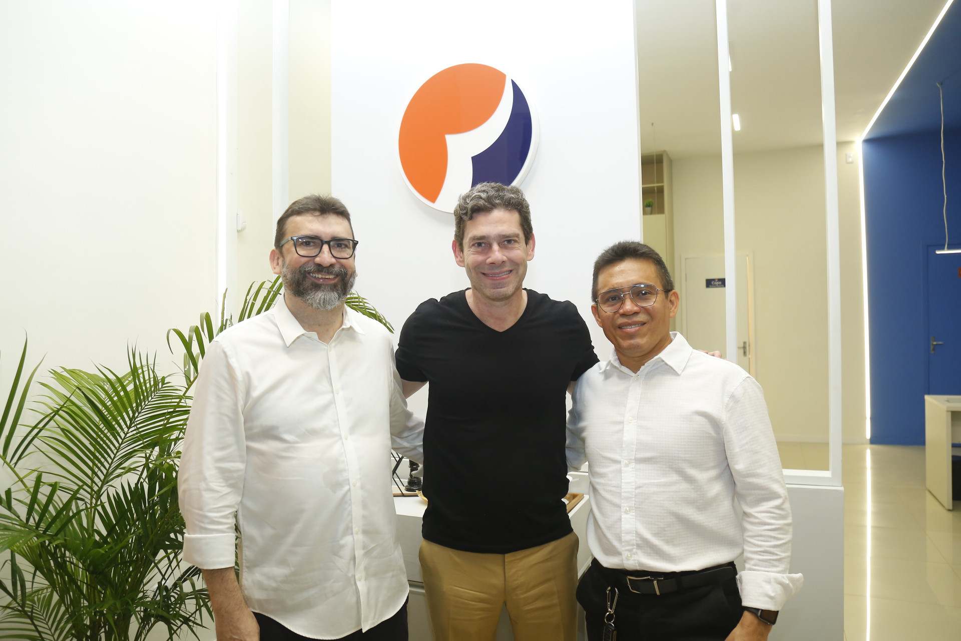 Páscoa, dia santo, business e outras notas | Clóvis Holanda | OPOVO+