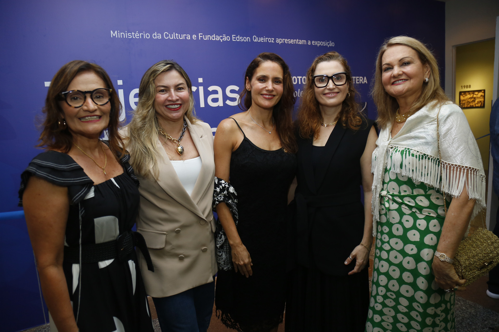 Fui ler o jornal e entrei num túnel... | Clóvis Holanda | OPOVO+